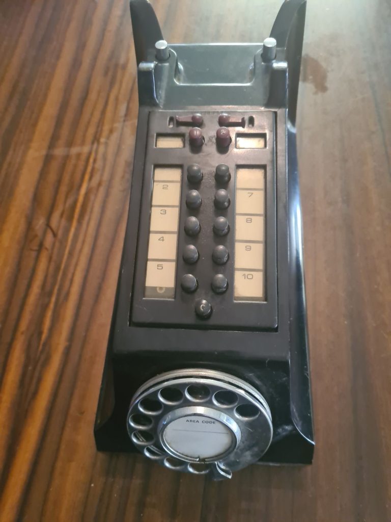Wrecking - Old Phones Australia